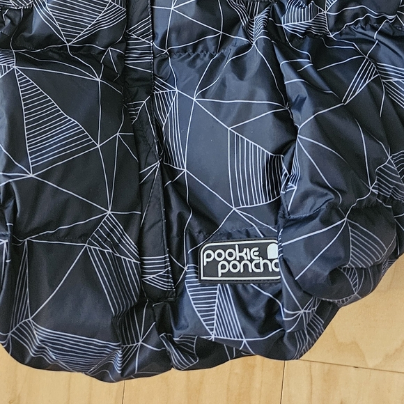 7 A.M. Enfant | Other | 7am Enfant Pookie Poncho Geometric Design ...